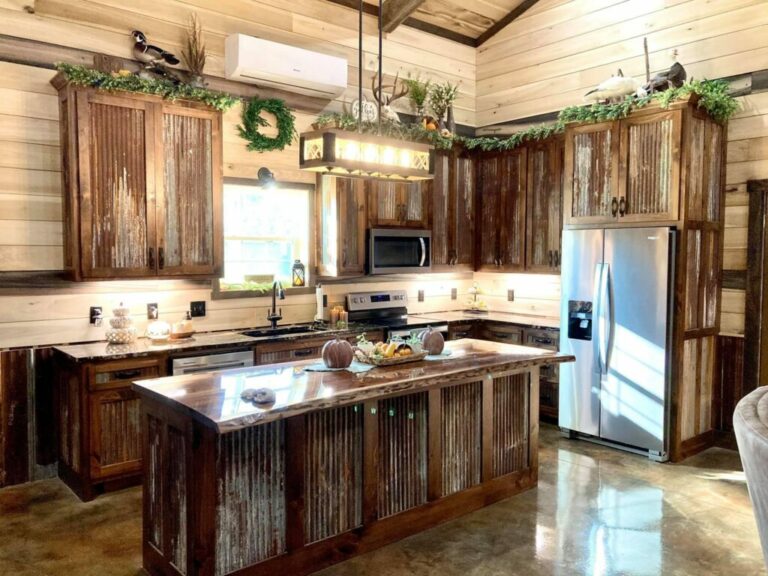 The Best Rustic Barndominiums - Barndominium Homes